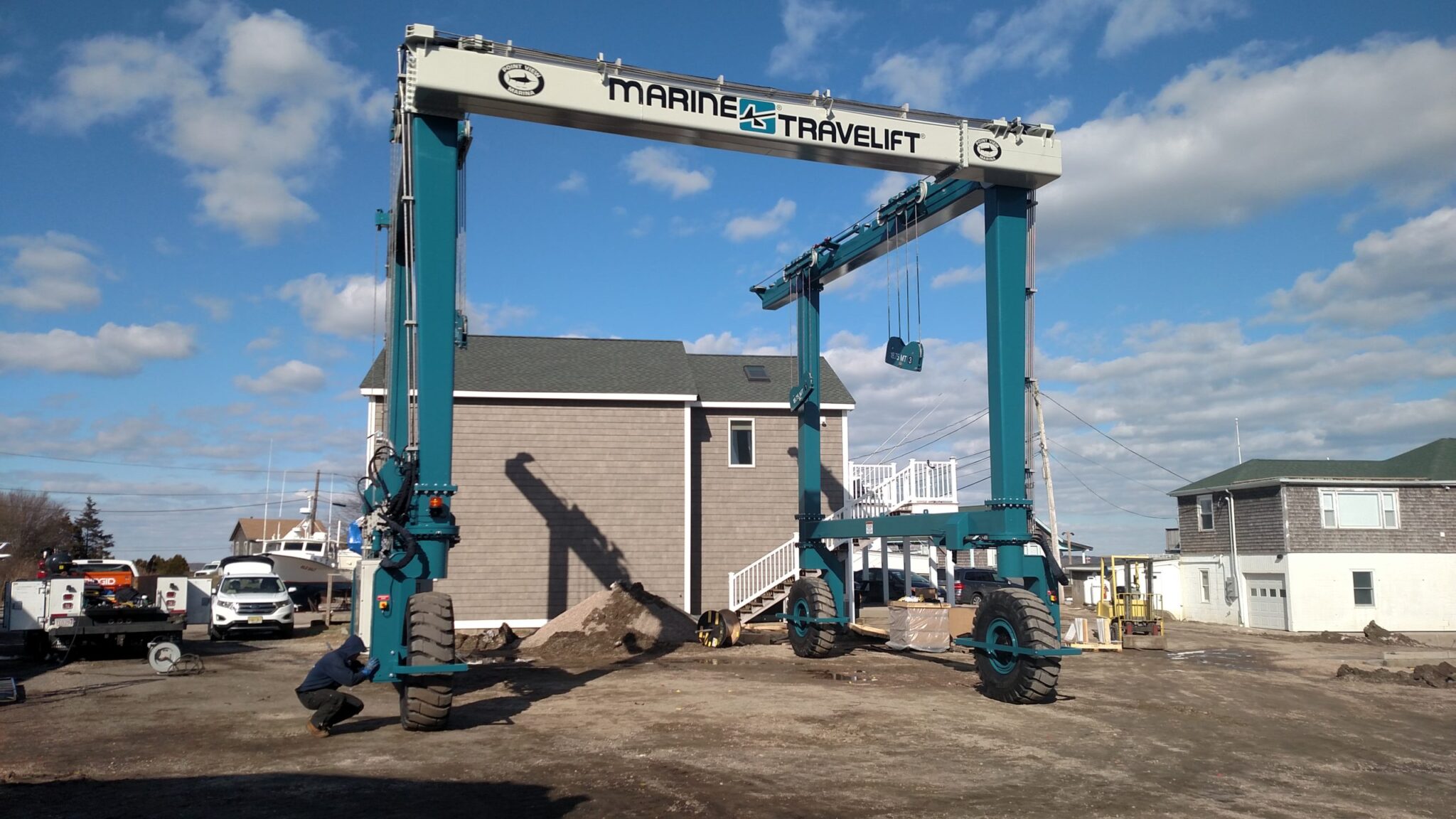Haul Out / Travel Lifts - Pointview Marina || Historic Harbor Point ...